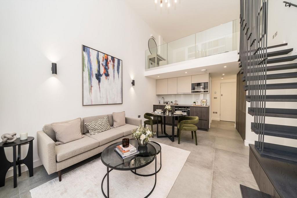 Clapham Road, London SW9 1 bed flat - £495,000