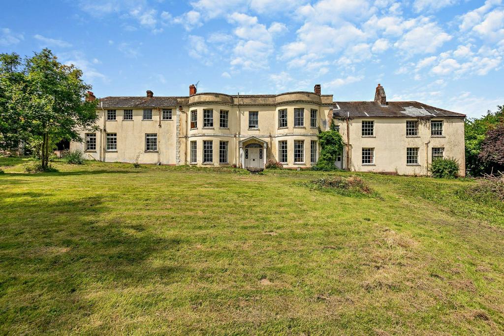 Spreyton, Crediton, Devon 10 bed house - £650,000