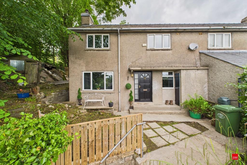 26 Lingarth, Lindale... 2 bed end of terrace house - £195,000