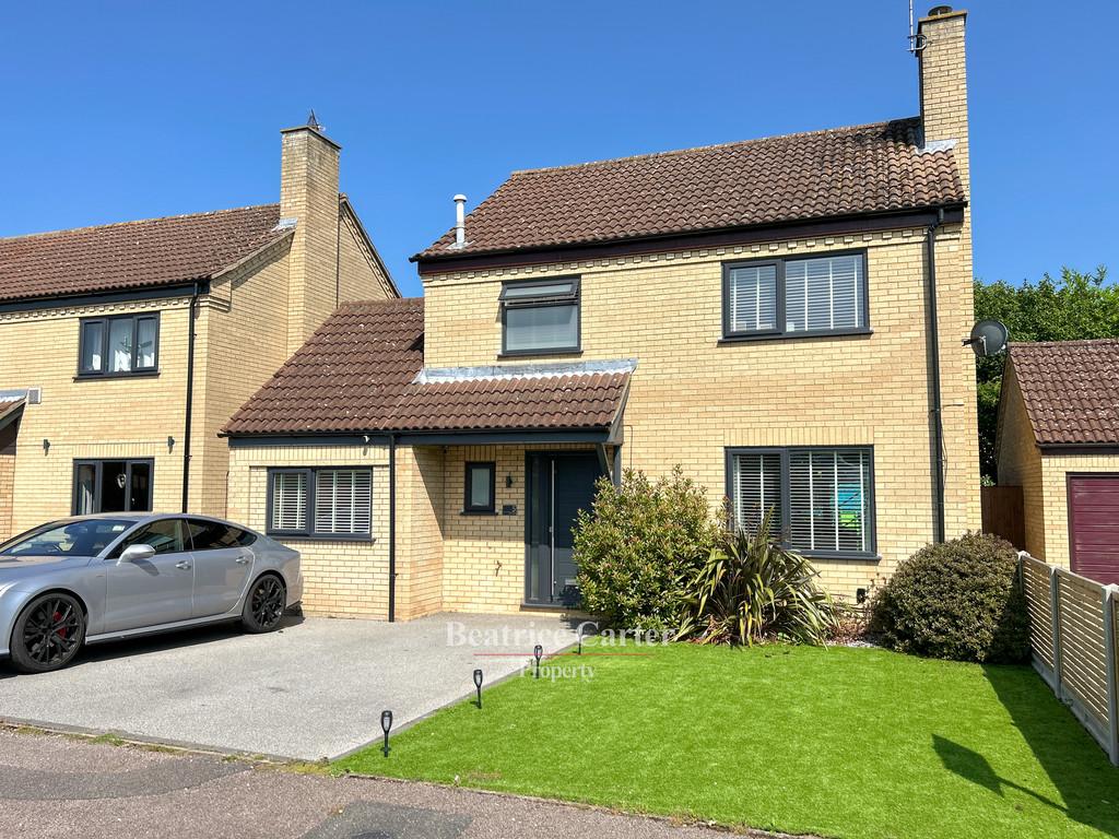 Holly Walk, Bury St. Edmunds IP28 3 bed detached house - £299,000
