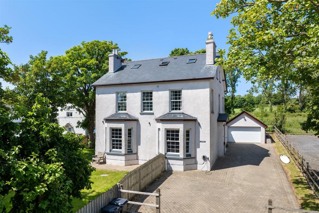 Main Road, Isle of Man IM9 6 bed detached house - £749,000