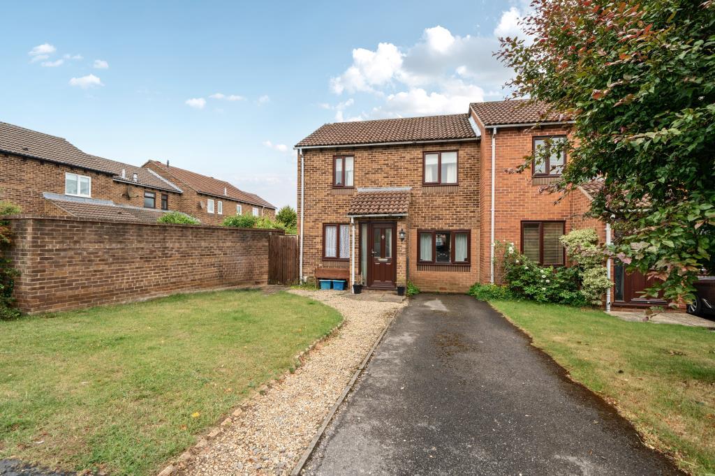 Kidlington, Oxfordshire, OX5 3 bed semi-detached house for sale - £375,000