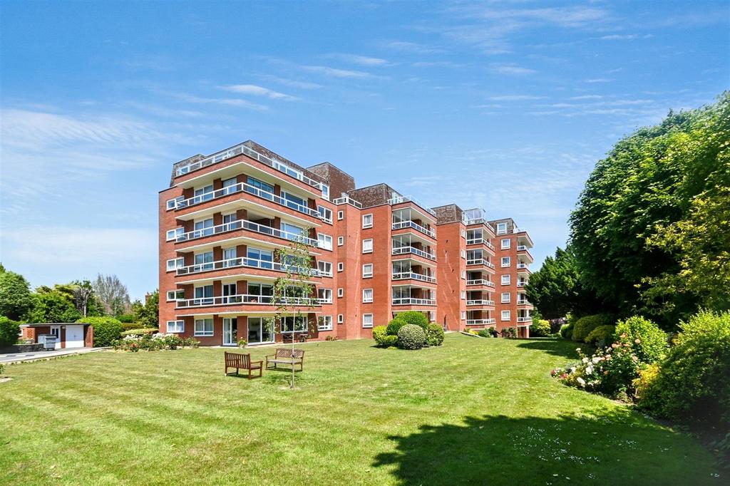Compton Place Road, Eastbourne 2 bed flat - £399,950