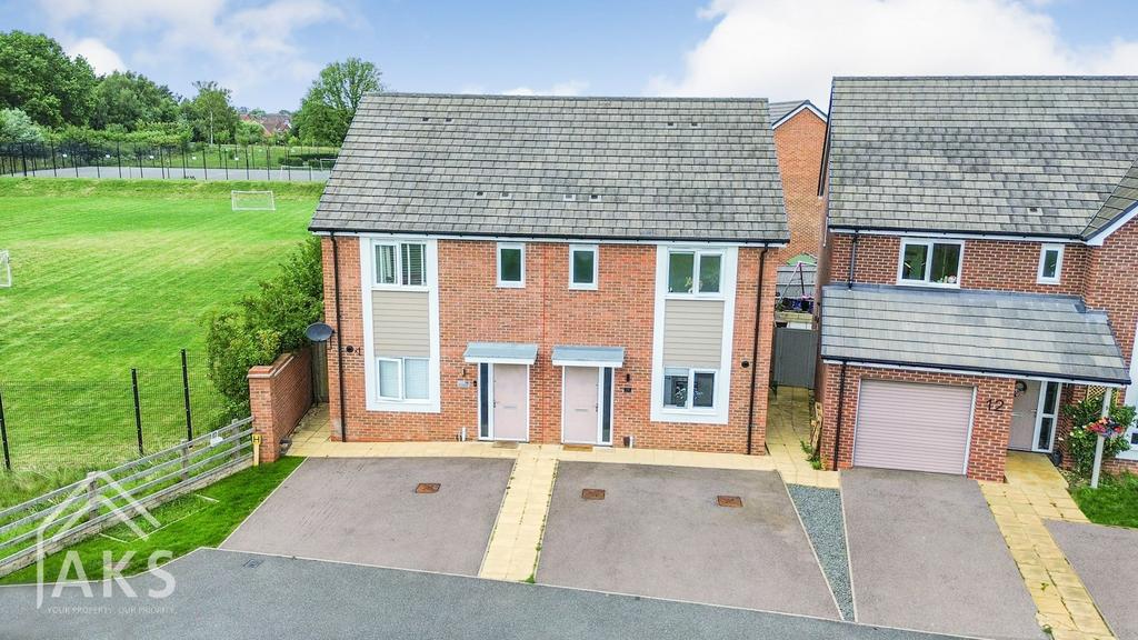 Woodhead Way, Derby DE65 3 bed semi-detached house - £250,000