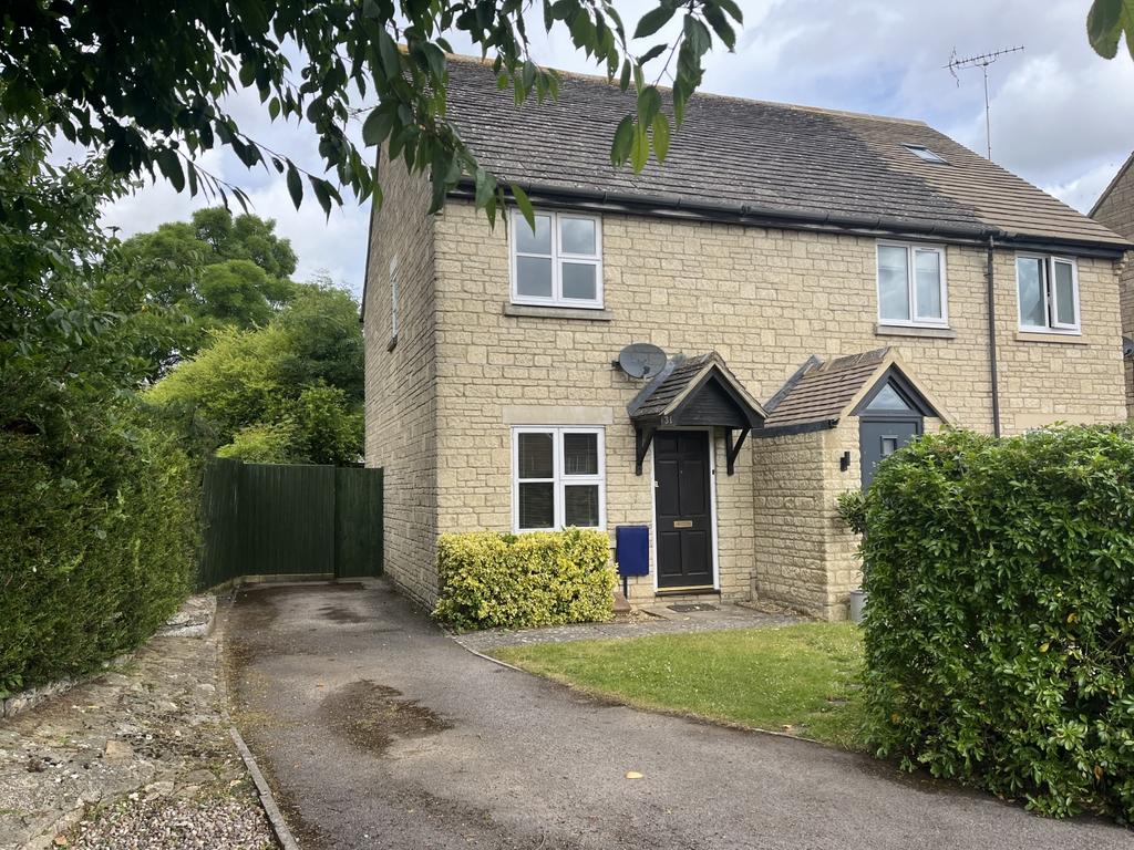 Hatherop Road, Fairford 2 bed semi-detached house to rent - £1,295 pcm ...