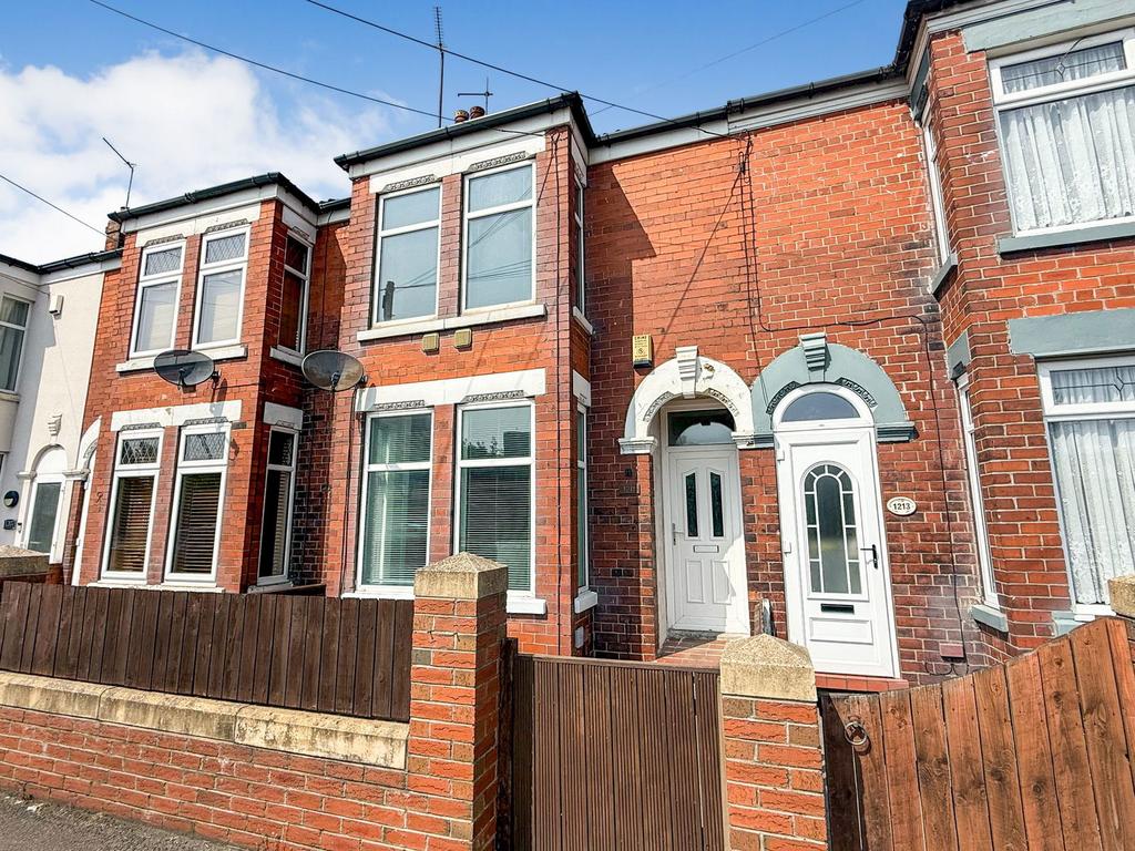 Hedon Road, Hull HU9 2 bed terraced house for sale - £90,000