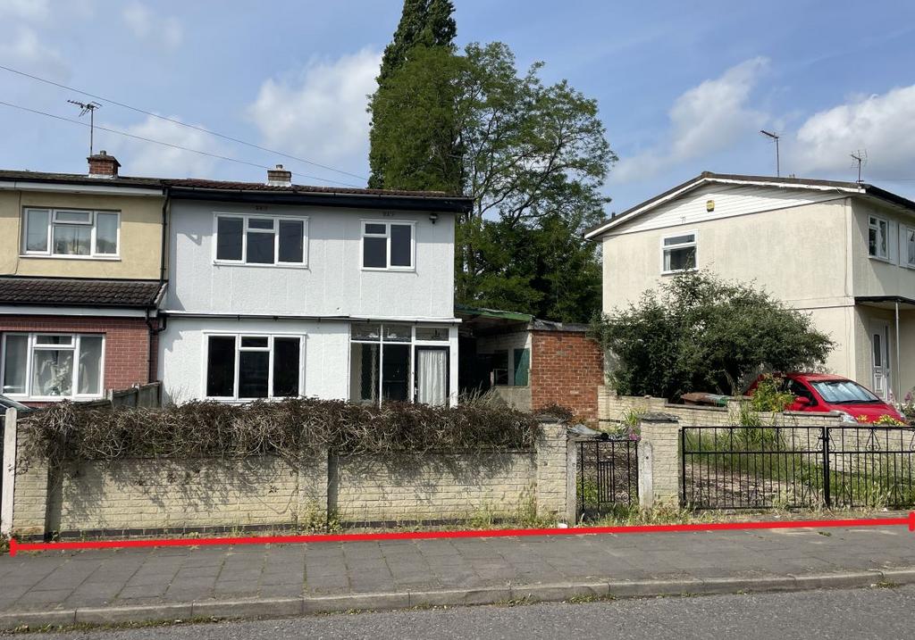 27 Cockington Road, Nottingham... 3 bed semi-detached house - £110,000
