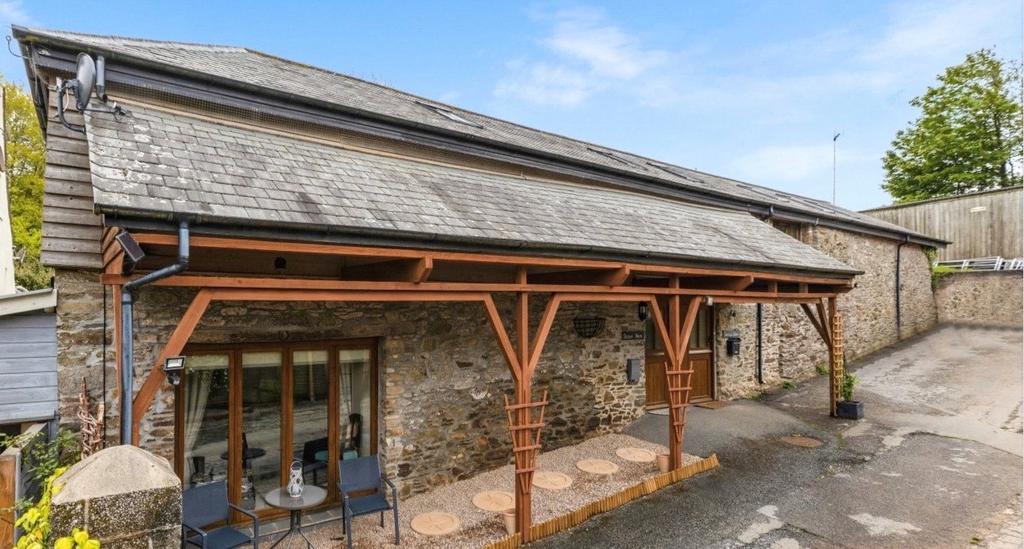 Higher Hendham, Woodleigh 3 bed barn conversion for sale - £295,000