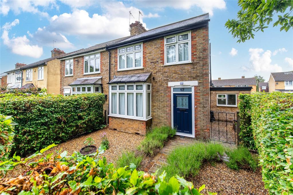 Walnut Tree Avenue, Loose, Maidstone... 3 bed semi-detached house - £ ...