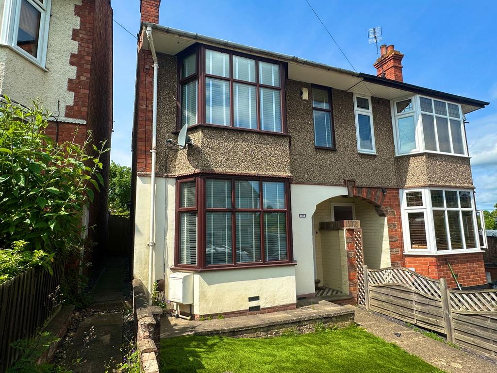 Murray Avenue, Northampton NN2 3 bed semi-detached house for sale - £ ...