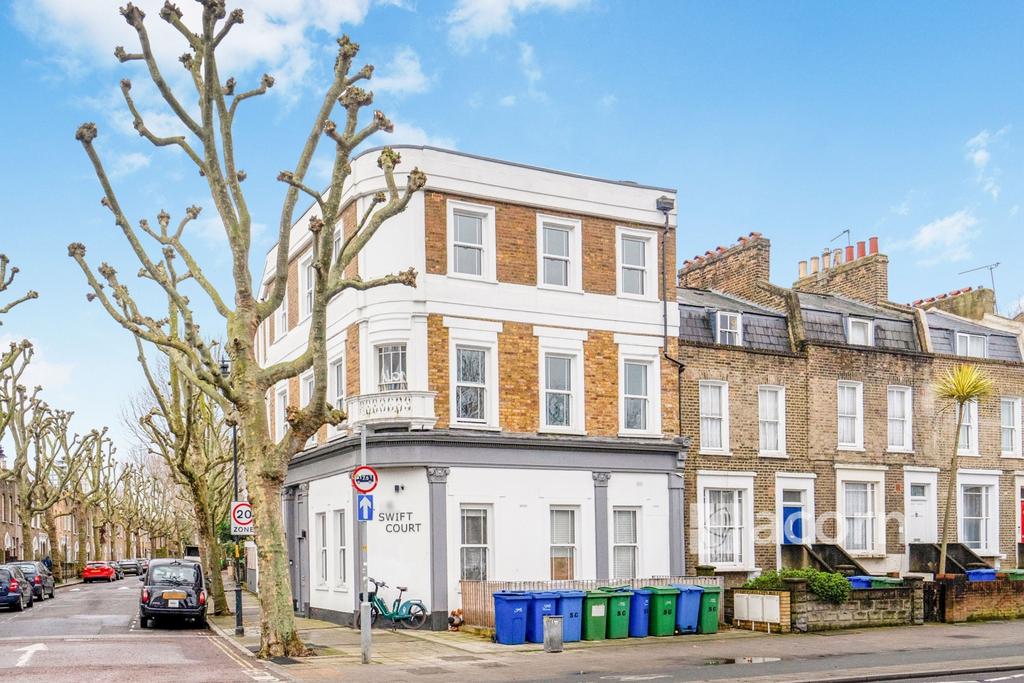 Alma Grove Bermondsey SE1 4 bed flat - £3,700 pcm (£854 pw)
