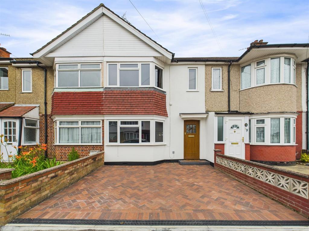 Beverley Road, Ruislip HA4 2 bed terraced house for sale - £575,000