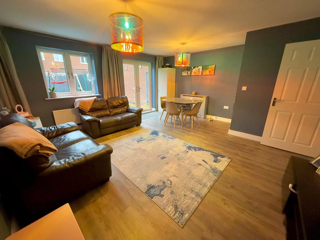 at Sidings Way, Central Bedfordshire... 3 bed semi-detached house for ...