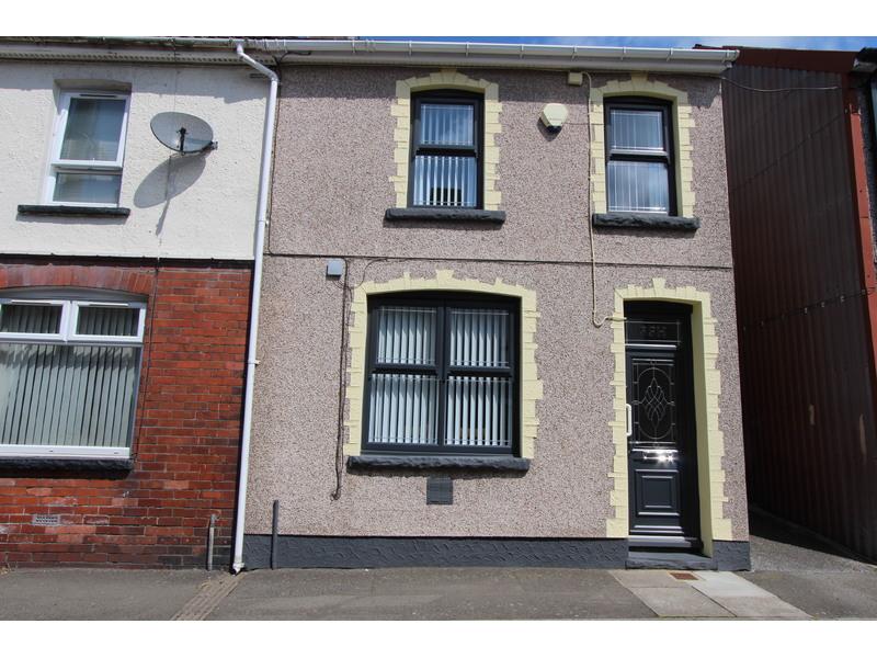 Rectory Road, CRUMLIN, Gwent 2 bed terraced house for sale - £144,950