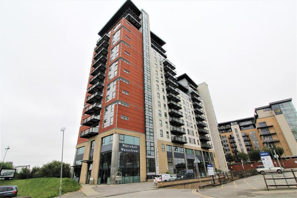 Whitehall Waterfront, LS1 2 bed apartment to rent - £1,050 pcm (£242 pw)