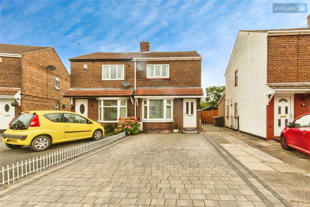 Stoneley Avenue, Crewe, Cheshire, CW1 2 bed semi-detached house for ...