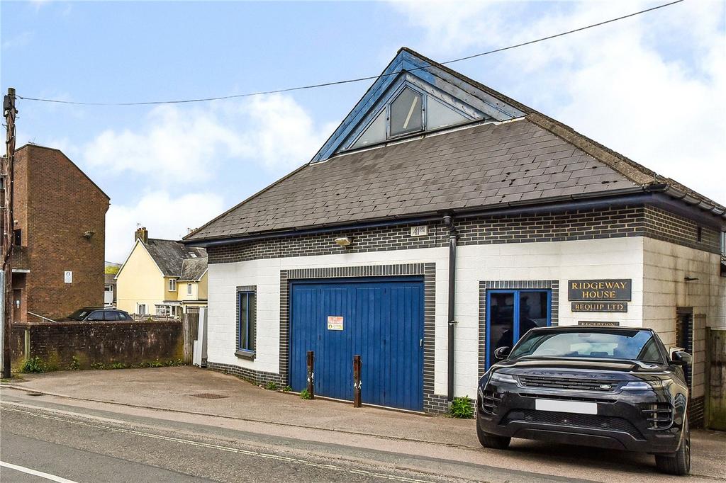 Station Road, Liphook, Hampshire, GU30 Detached house for sale - £550,000