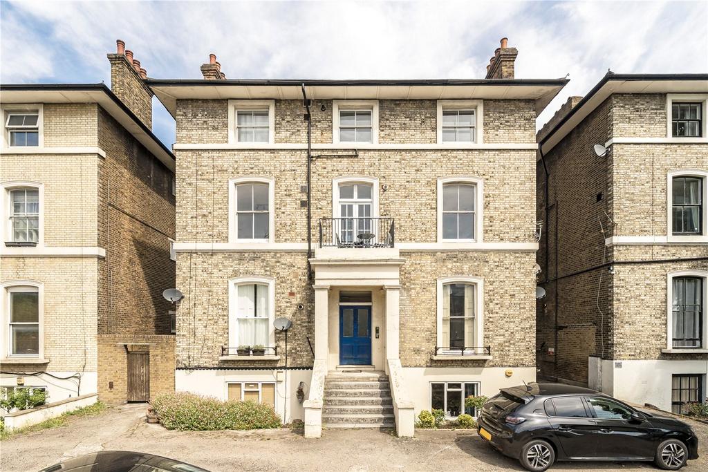 Shooters Hill Road, London SE3 1 bed apartment - £1,850 pcm (£427 pw)