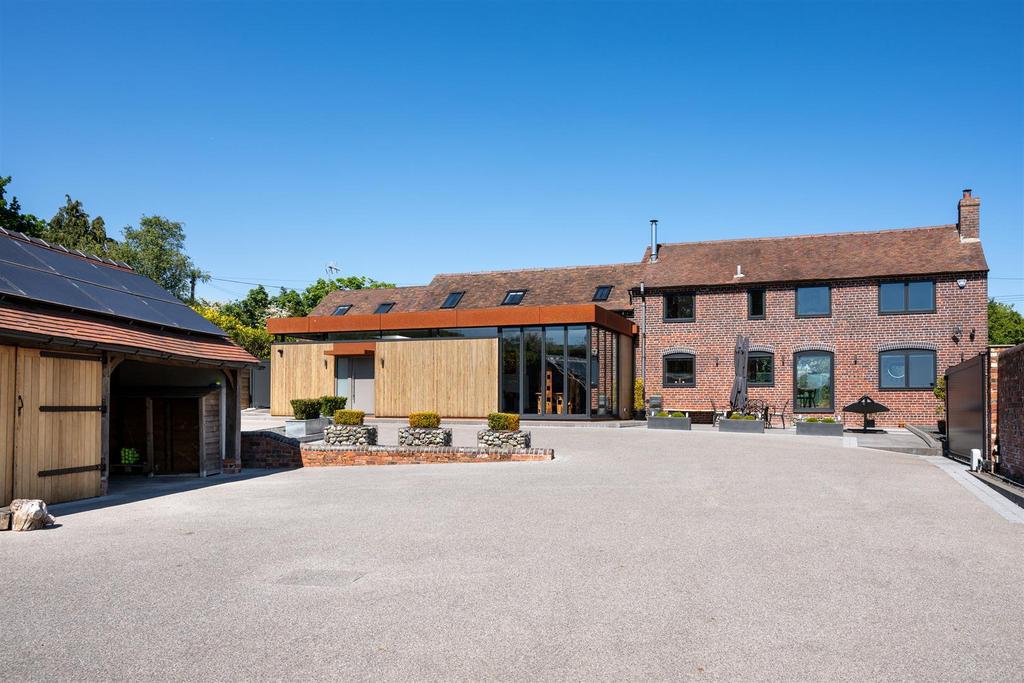Spring Lane, Romsley 4 bed detached house - £1,250,000