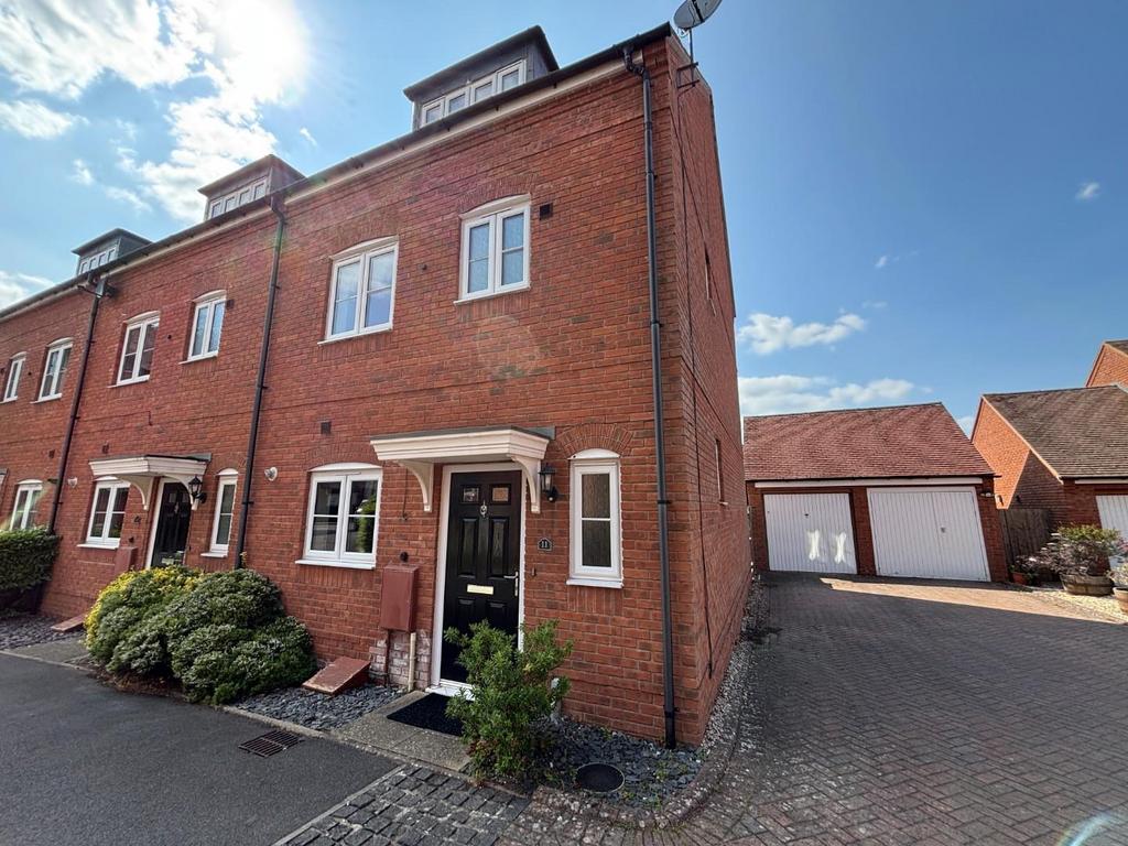 Feldon Way, Stratford-upon-Avon 4 bed townhouse for sale - £450,000