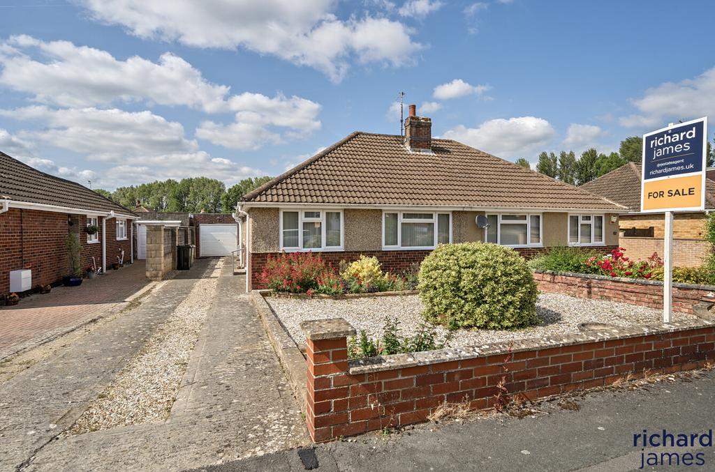 Eastville Road, Haydon Wick... 2 bed semi-detached bungalow for sale ...