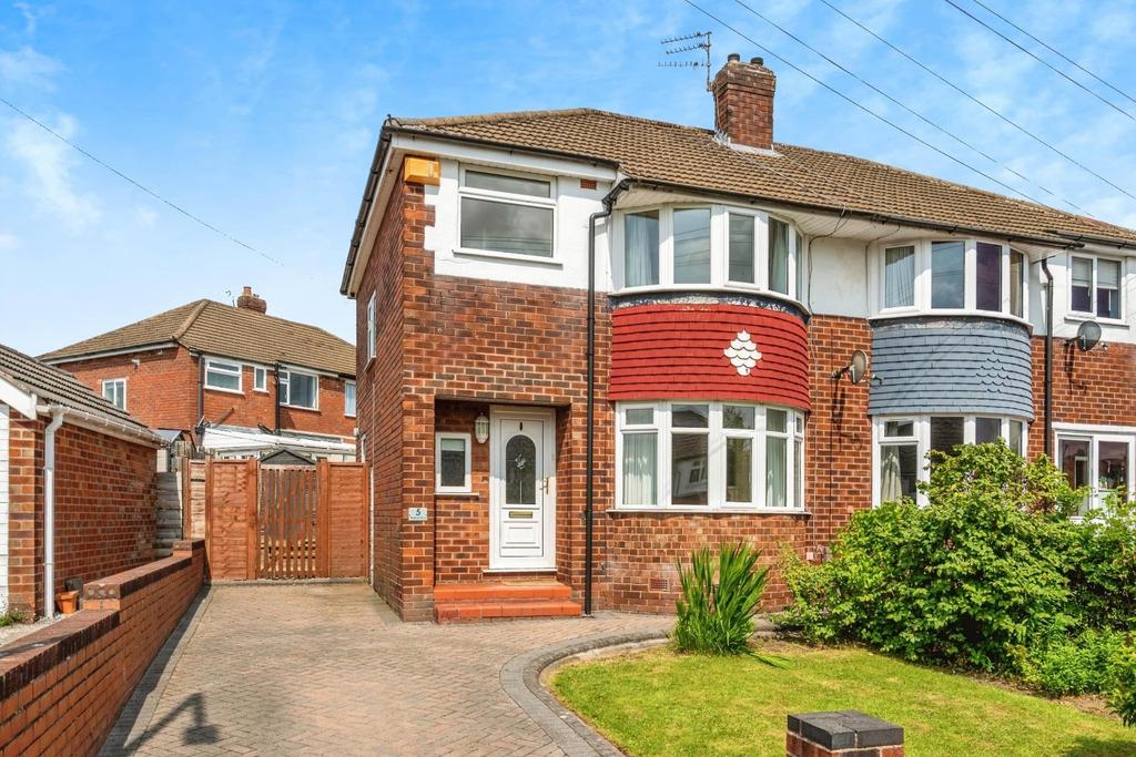 Norbury Drive, Marple, Stockport... 3 bed semi-detached house for sale ...