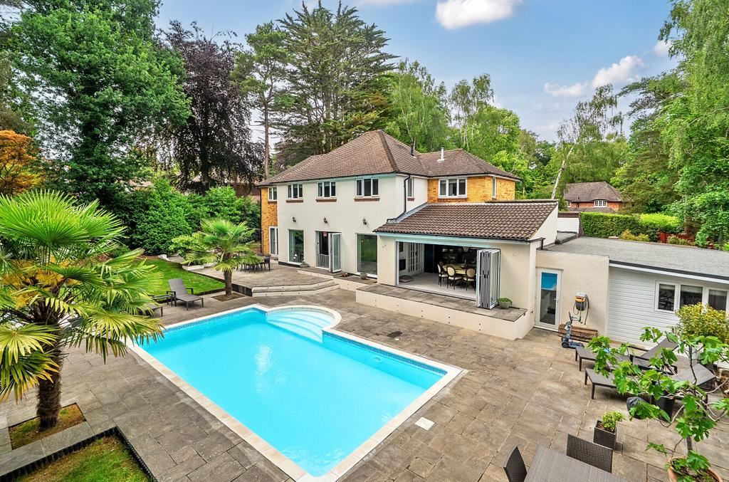 Roman Drive, Chilworth, Southampton... 5 bed detached house for sale ...