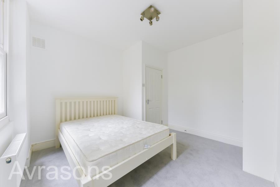 BONNINGTON SQUARE, VAUXHALL 1 bed flat - £1,798 pcm (£415 pw)