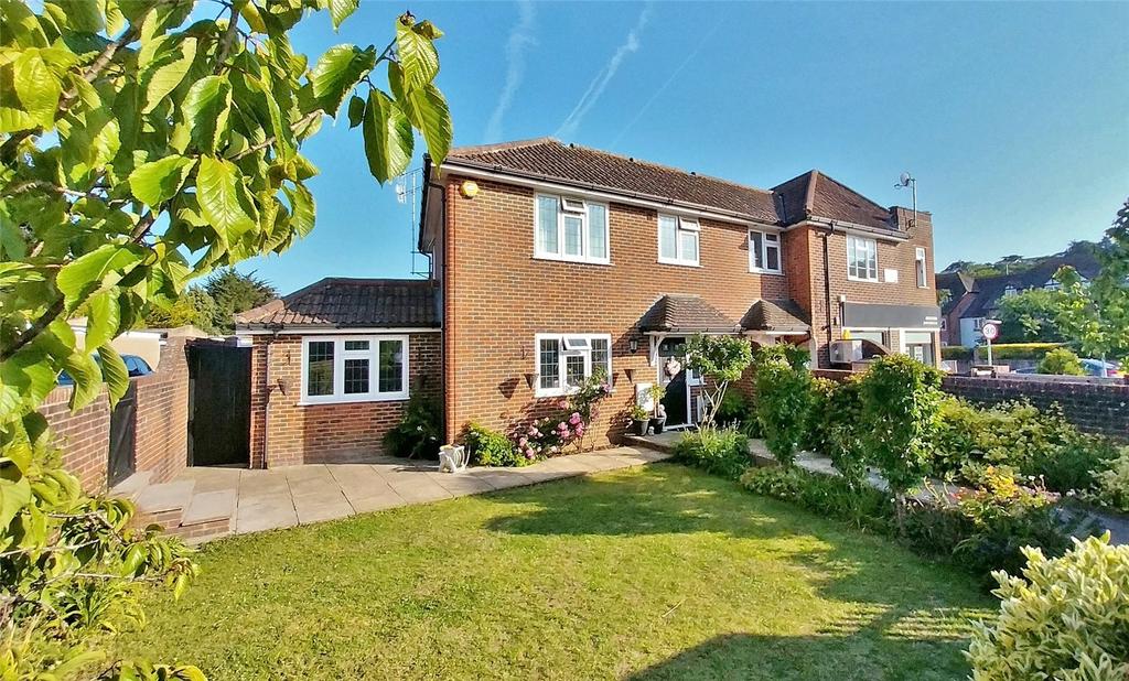 Cissbury Avenue, Findon Valley... 3 bed semi-detached house for sale ...