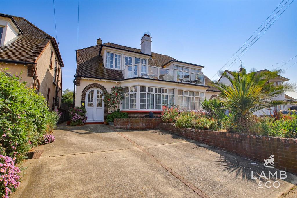 Trafalgar Road, Clacton-On-Sea CO15 4 bed semi-detached house for sale ...