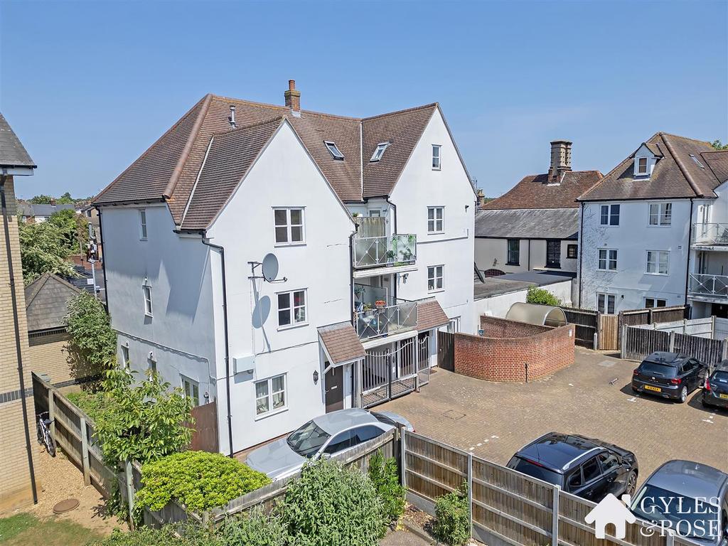 Victoria Chase, Colchester 2 bed apartment for sale - £145,000