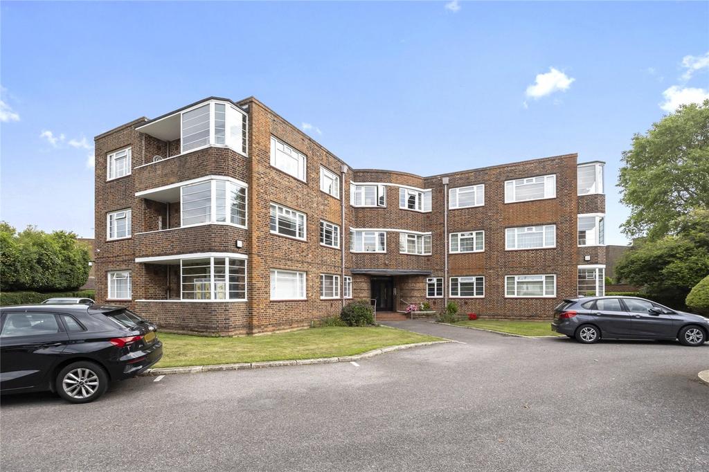 Mill Road, Worthing, West Sussex, BN11 1 bed flat for sale - £220,000