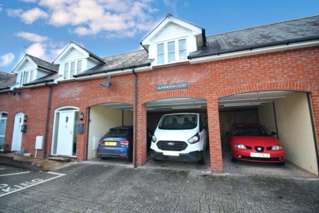 Alphington Road, Exeter EX2 1 bed terraced house to rent - £900 pcm (£ ...