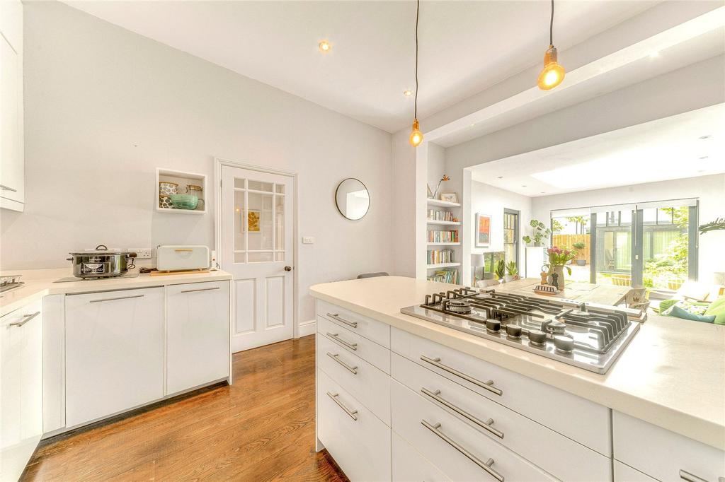 Thrale Road, Furzedown, SW16 3 bed flat for sale - £689,950