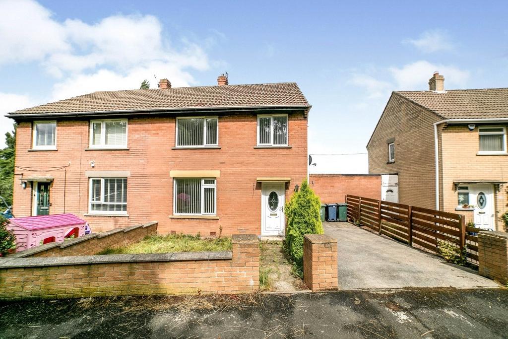 Shibdon Crescent, Blaydon-On-Tyne NE21 3 bed semi-detached house - £145,000