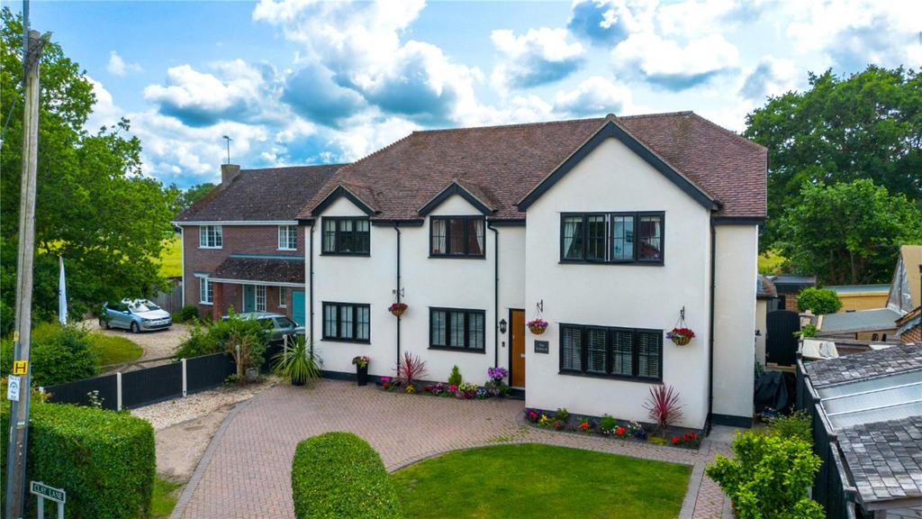 Clay Lane, Beenham, Reading... 4 bed detached house for sale - £875,000