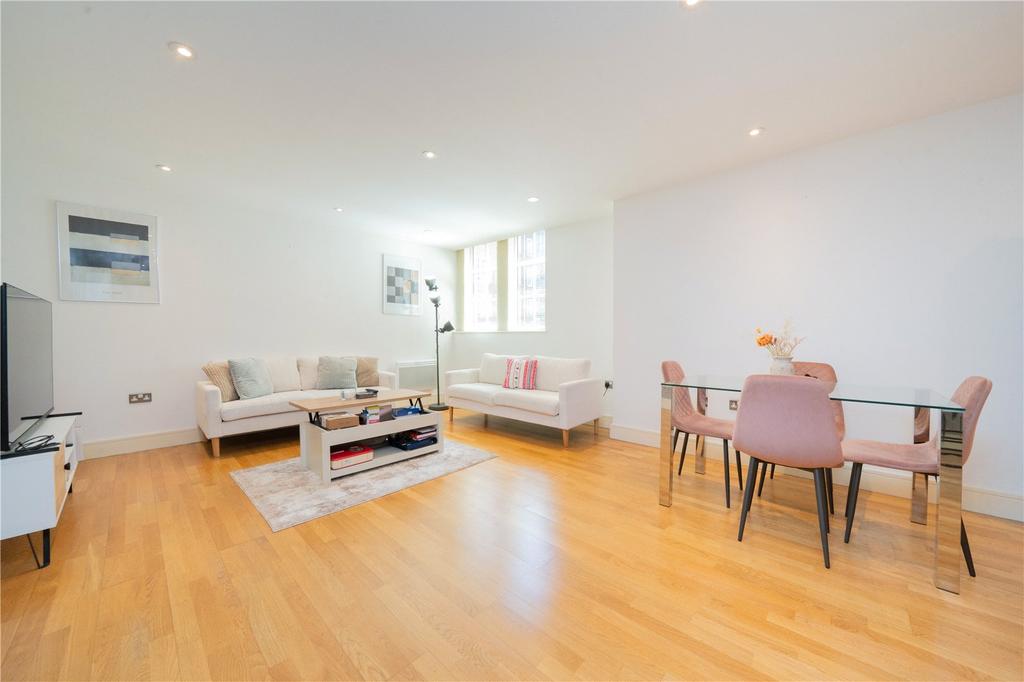 Marsham Street, London SW1P 2 bed apartment - £3,495 pcm (£807 pw)