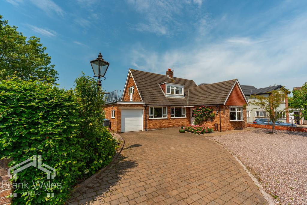 Beverley Close, Wrea Green, Preston... 3 bed detached bungalow for sale ...