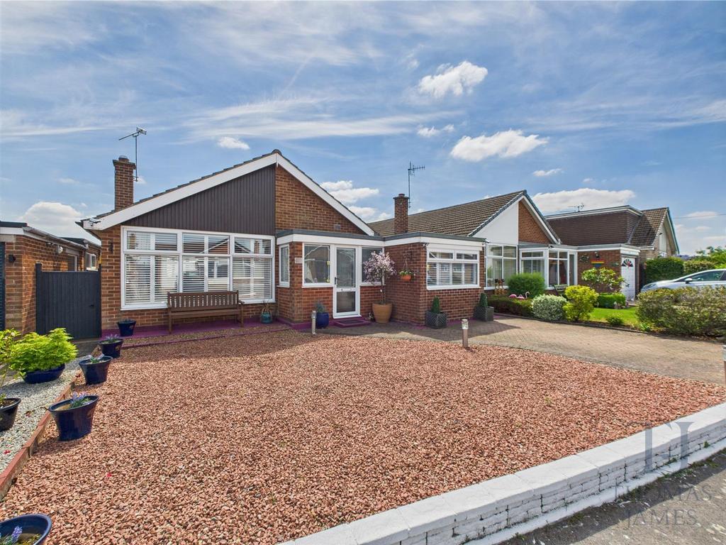 Rectory Road, Cotgrave 3 bed detached bungalow for sale - £349,950