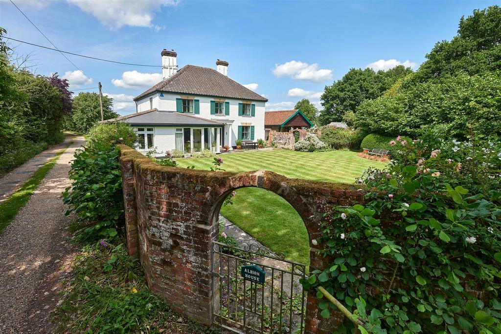 Syleham Road, Eye IP21 5 bed detached house - £700,000