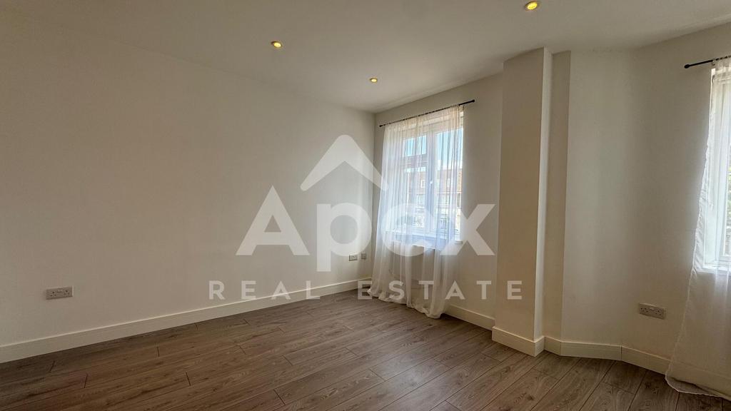 Studio Room, Farnham Road, Slough, SL1 Studio to rent - £925 pcm (£213 pw)