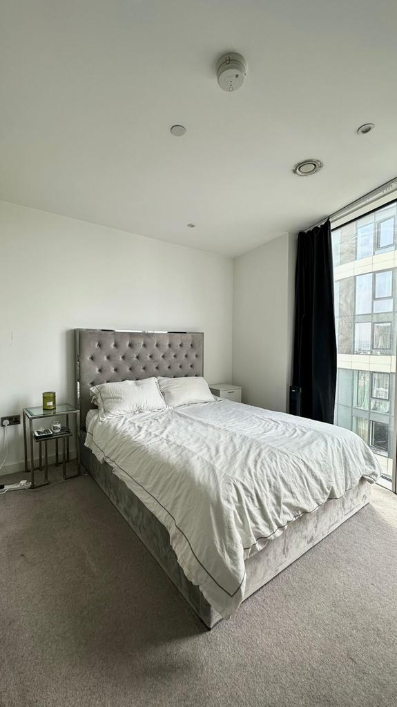 Oculus House, Barking IG11 1 bed flat - £1,700 pcm (£392 pw)