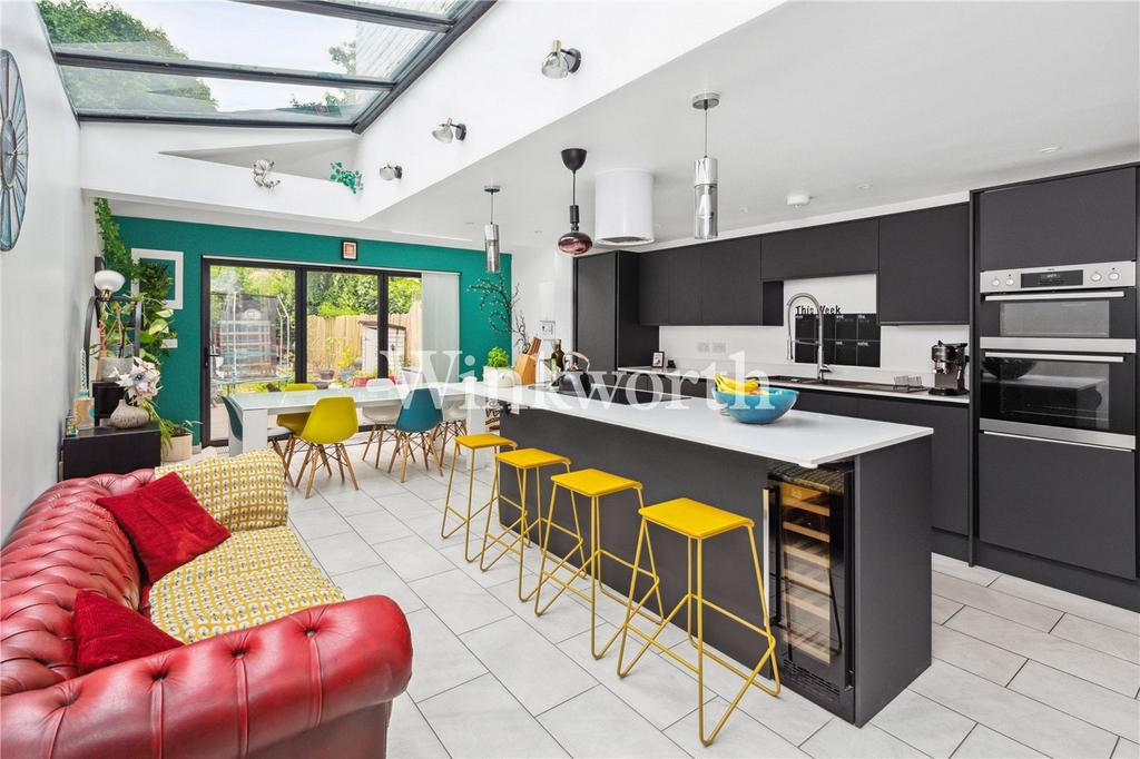 Beaconsfield Road, London, N15 4 bed terraced house - £950,000