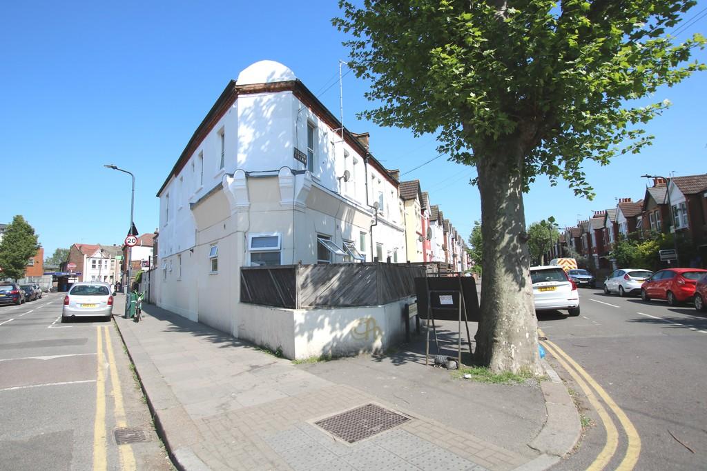 Chapter Road, Willesden 2 bed maisonette for sale - £399,950