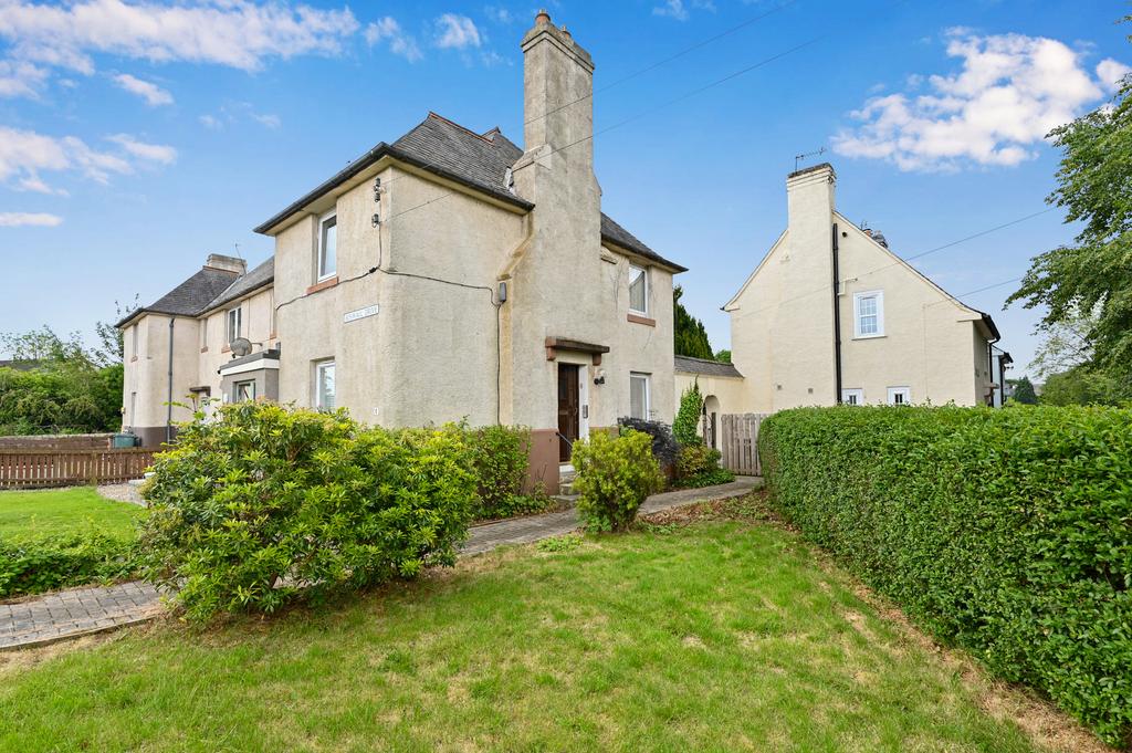 8 Boswall Drive, Edinburgh, EH5 2DZ 2 bed flat for sale - £215,000