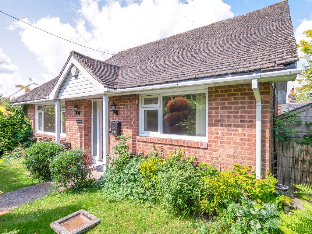 Balcombe Green, Sedlescombe 2 bed bungalow - £425,000