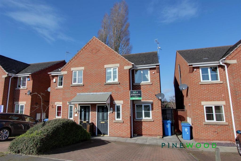 Barn Croft, Mansfield NG18 3 bed semi-detached house to rent - £925 pcm ...