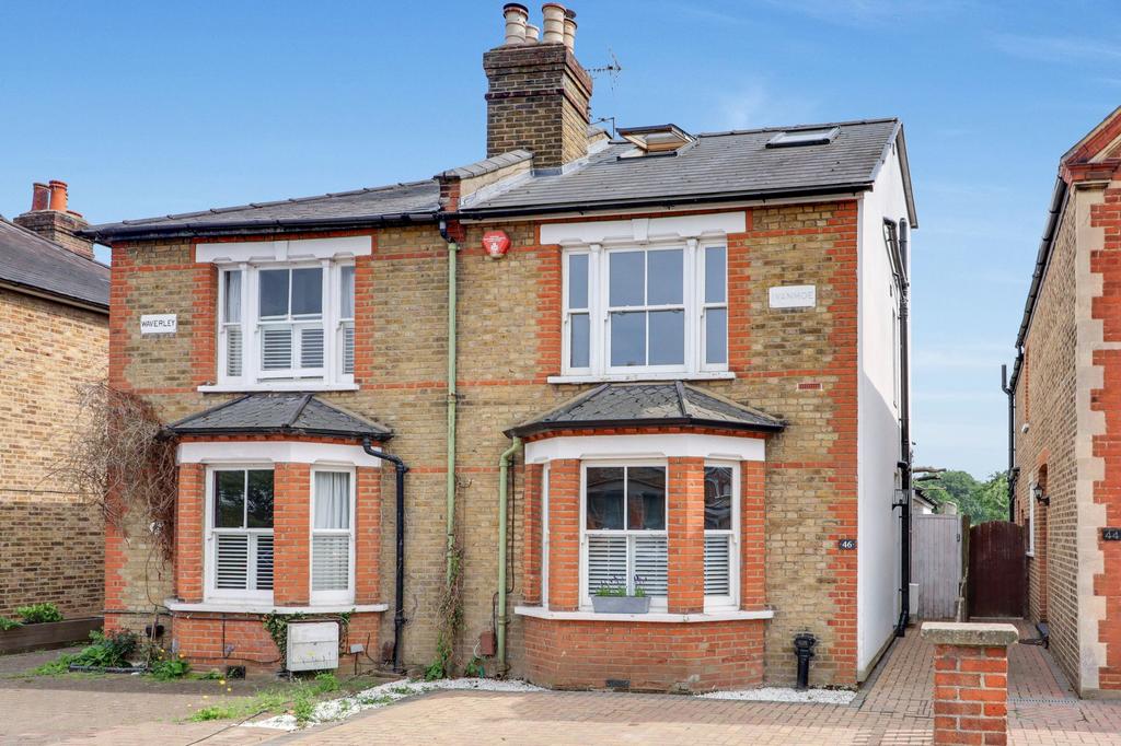 Summer Road, East Molesey, KT8 3 bed semi-detached house for sale - £ ...