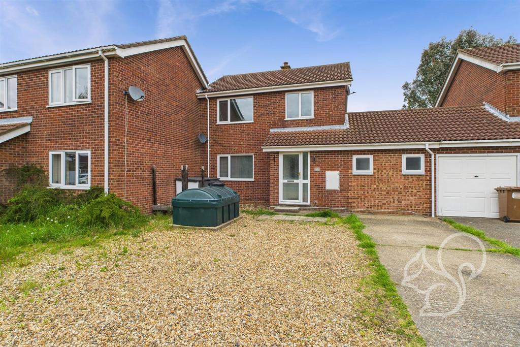 The Glebe, Bury St. Edmunds IP29 4 bed link detached house - £300,000