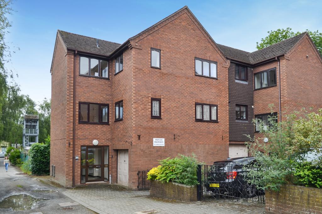 Sandford Court, Church Stretton 2 bed flat - £700 pcm (£162 pw)